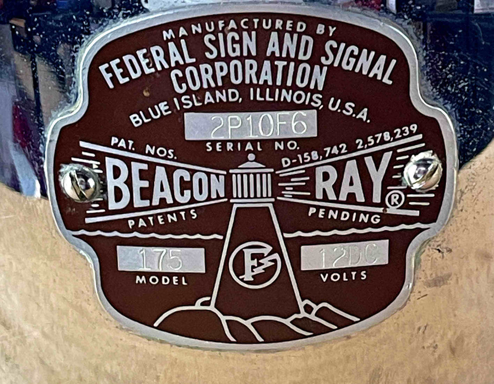 Federal Signal Beacon Ray Model 175 Light With Glass Dome