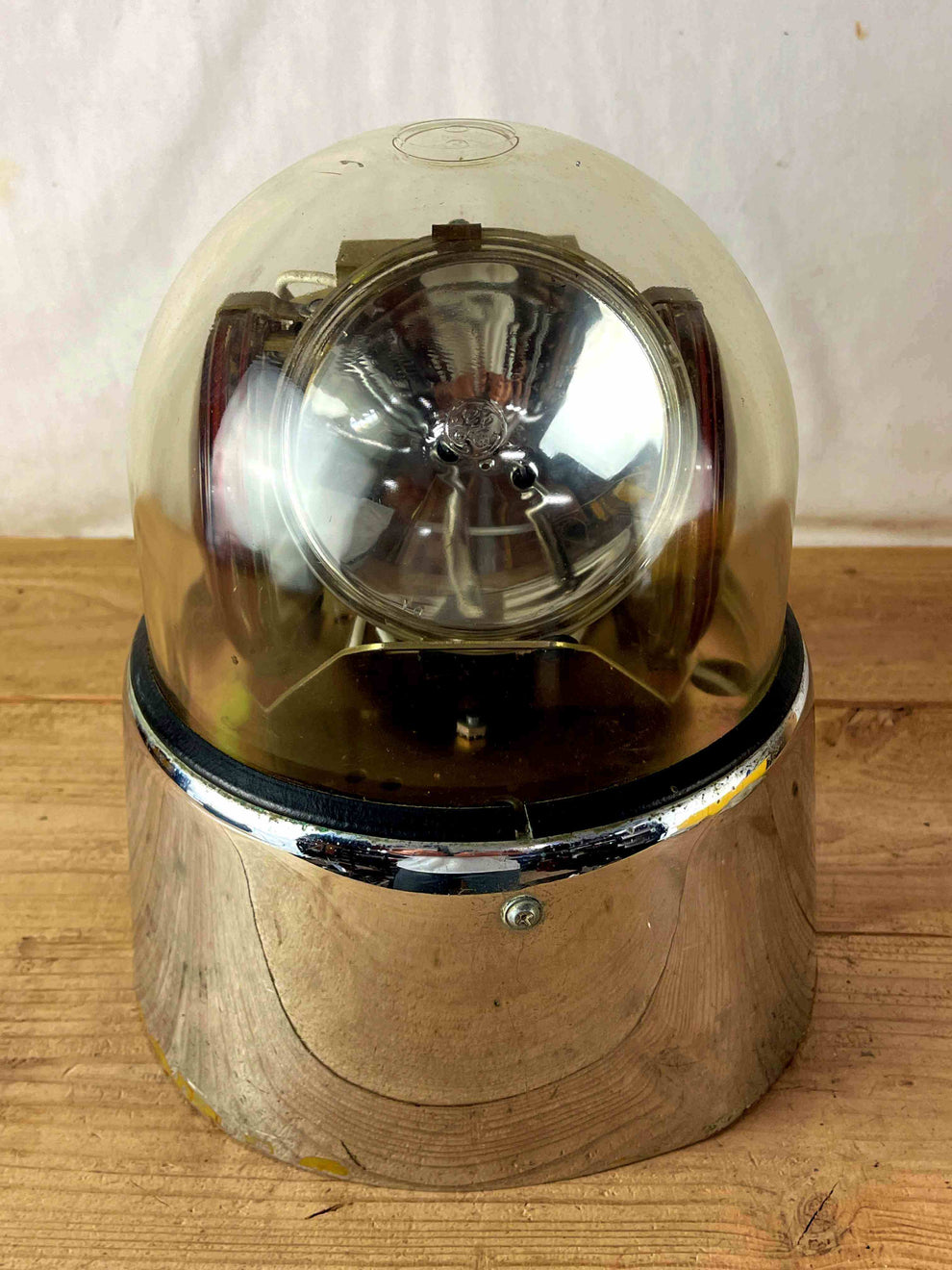 Federal Signal Beacon Ray Model 175 Light With Glass Dome