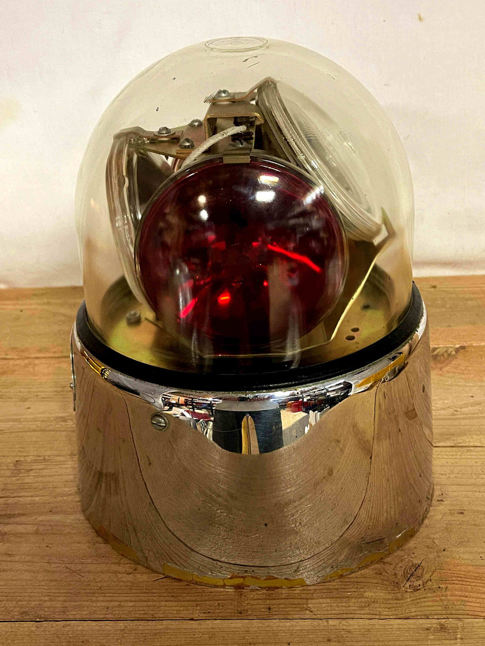 Federal Signal Beacon Ray Model 175 Light With Glass Dome