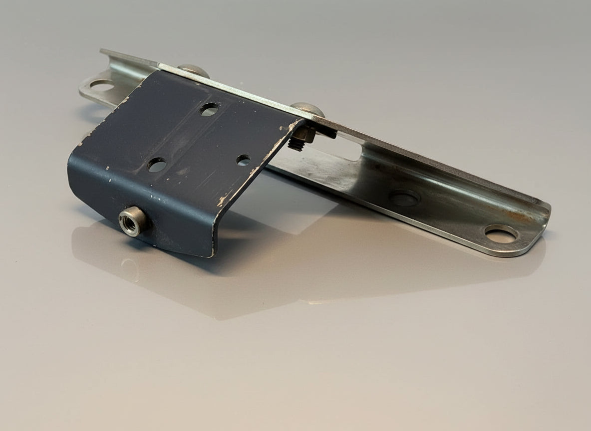 Federal Signal Aerodynic Lightbar - HK Mounting Bracket - Leg - Feet