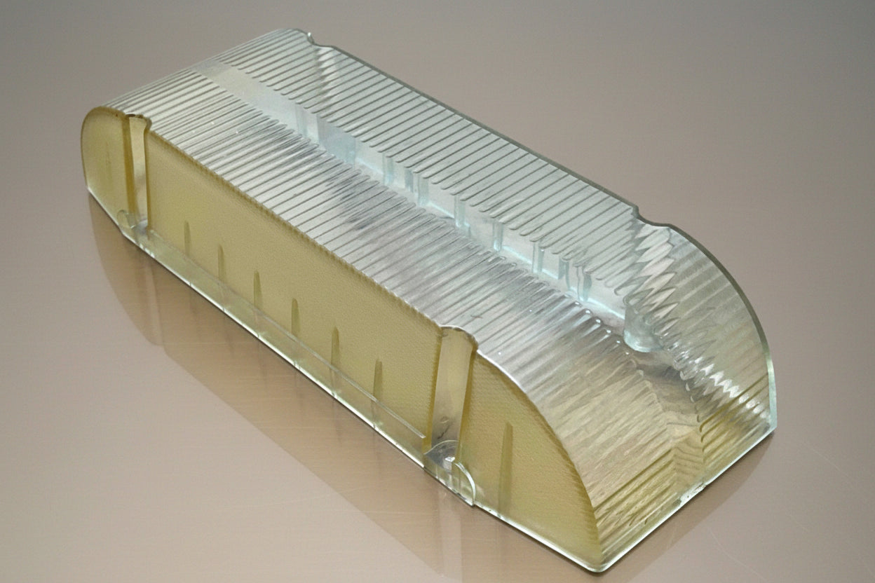 Whelen Edge 9000 9M Lightbar - Clear End Cap Lens