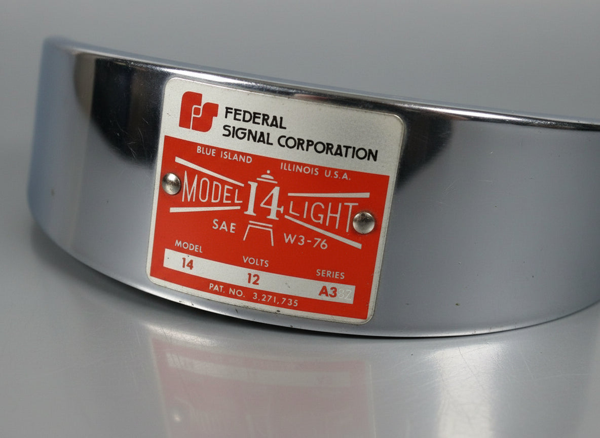 Federal Signal Twin Beacon Ray - Model 14 - 12V - Series A3 - Retainin