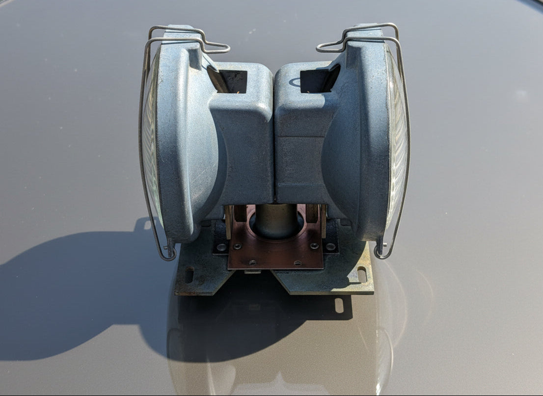 Federal Signal Twinsonic 12 12X CTS 12F - Rotator Light - GE 7400 Clea