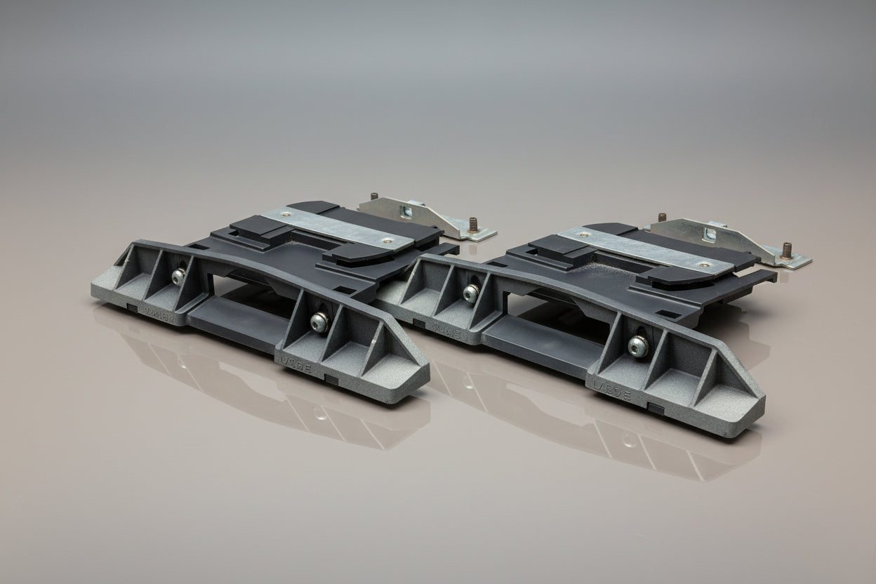 Whelen Liberty Freedom Lightbar - Pair Leveling Mounting Feet MKAJ wit