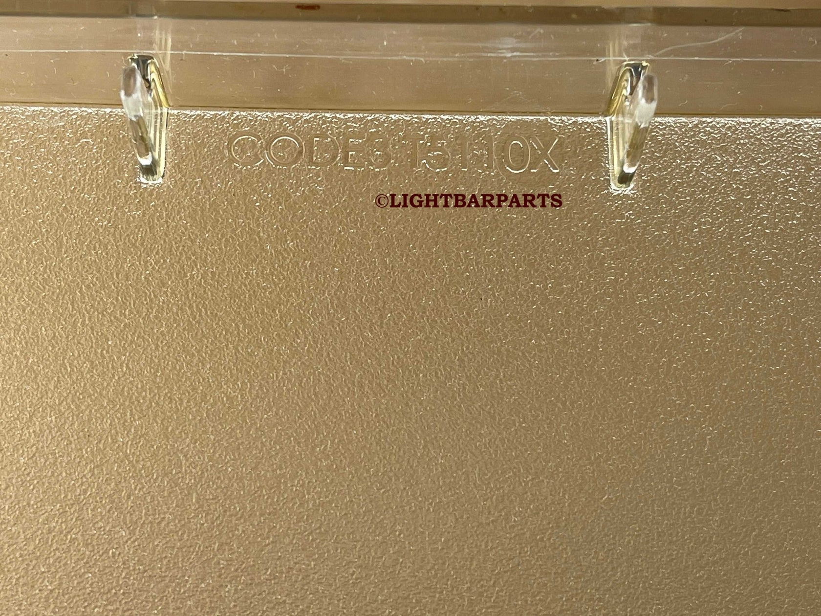 CODE 3 RX2700 Lightbar - 8" Wide - Clear Center Dome P/N: T5110X