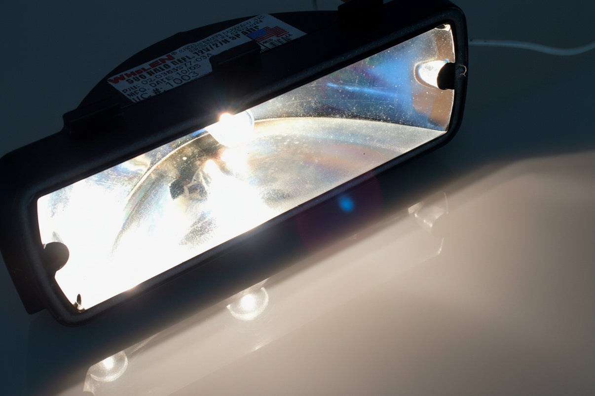 One Pair - Whelen 500 Series Halogen Alley Takedown Lights