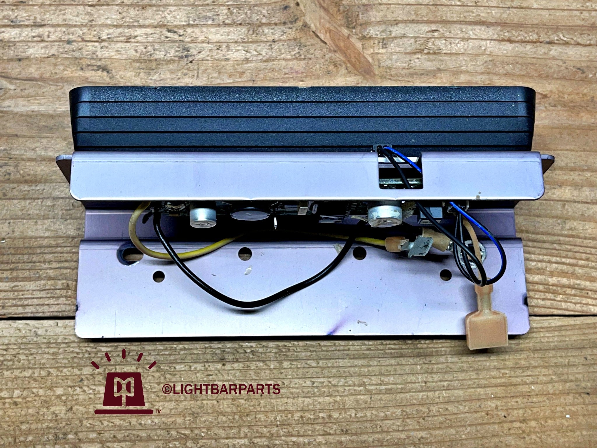 CODE 3 RX2700 - Inboard LED Module - Built In Flasher - 8 Diodes - Blu